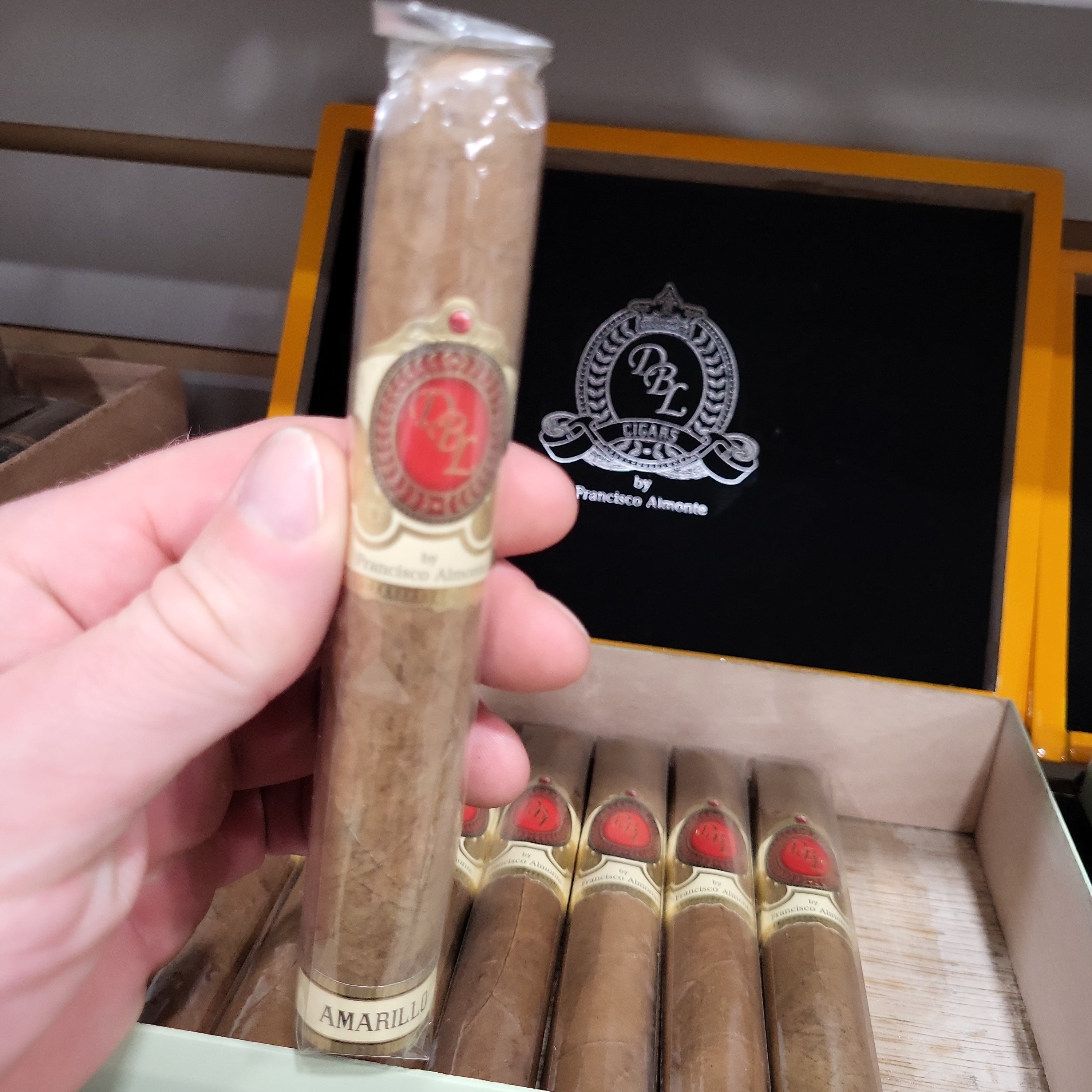 DBL - Amarillo Toro – Route 30 Cigars